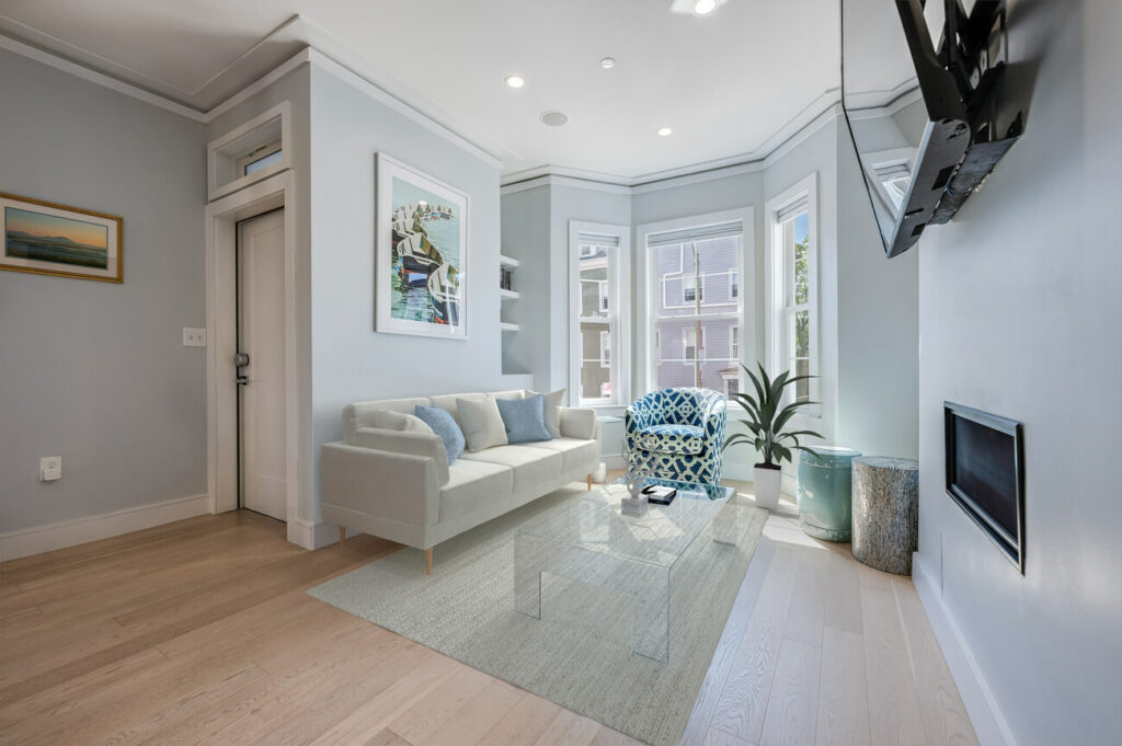 How to Take Virtual Staging Photos (5 Actionable Tips)