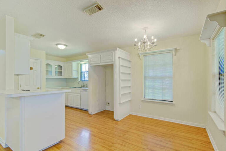 How to Virtually Stage a Kitchen With PhotoUp