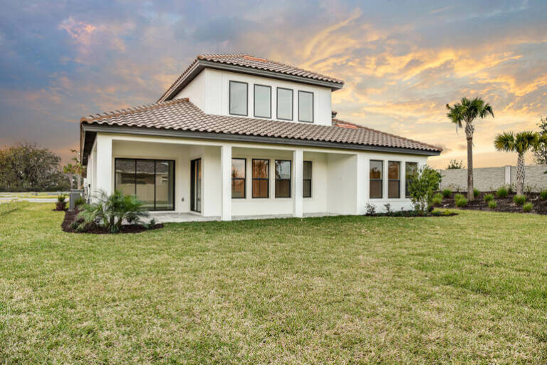 How to Edit a Sunset Into a Picture (Lightroom & Photoshop)